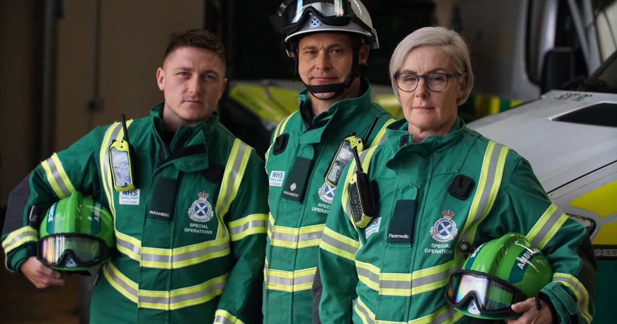 PARAMEDICS ON SCENE SERIES 2 - Films - Firecrest